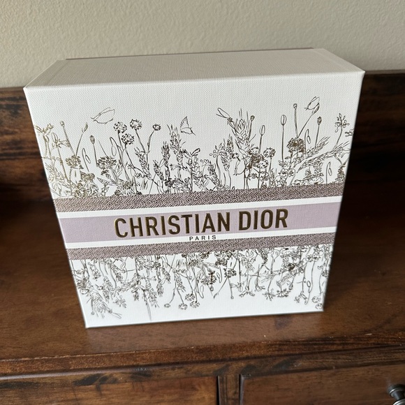 Dior | Accessories | Christian Dior Paris Parfums Floral Box New | Poshmark